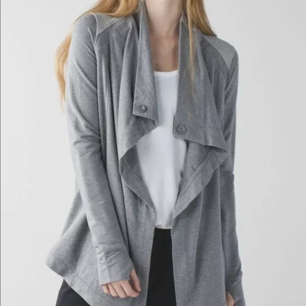 Lululemon Coast Wrap Gray Cardigan Button Size 4 - Gem
